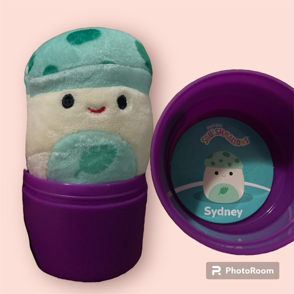 Squishmallows | Toys | Squishmallows Sydney The Mushroom With Leaf 25 ...